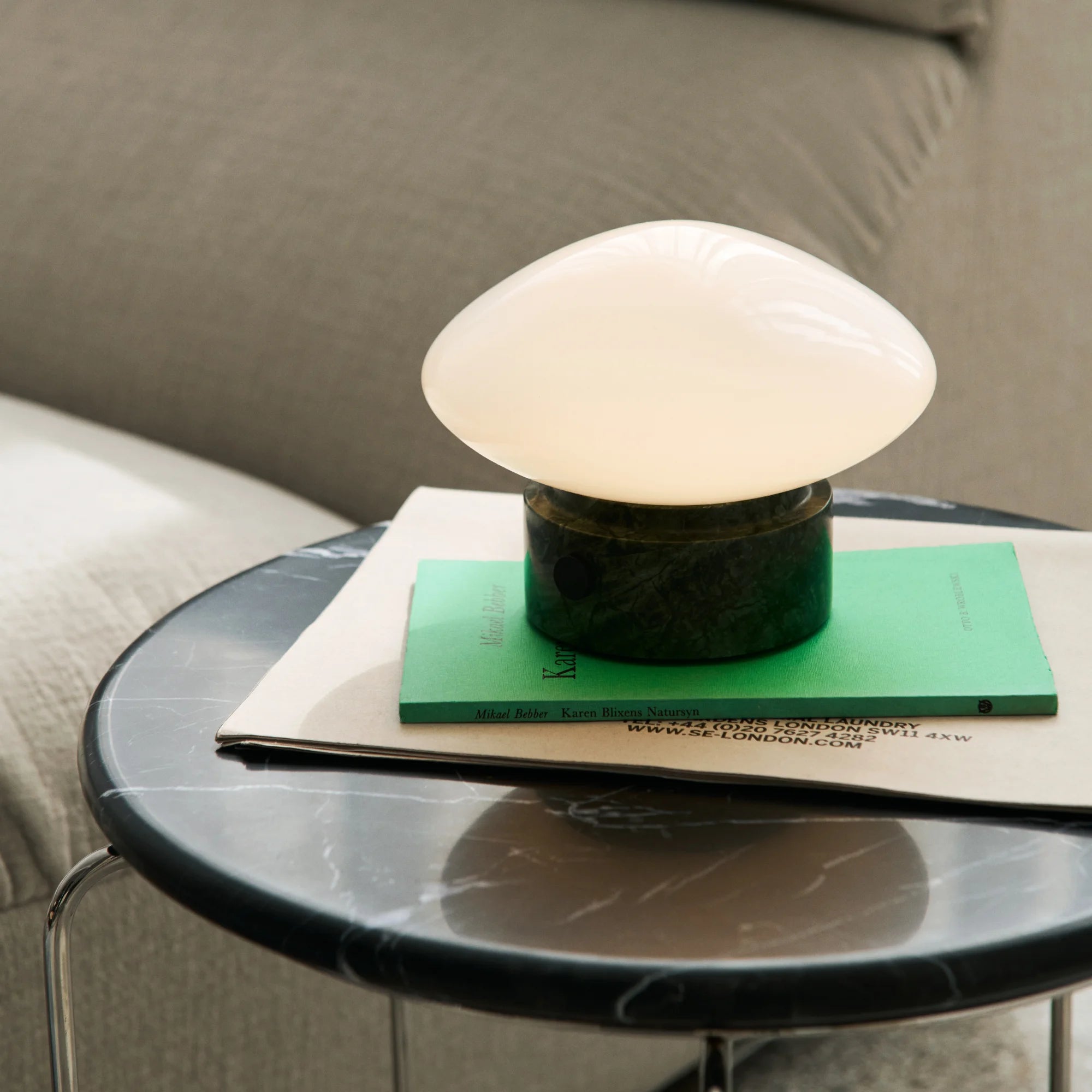 andTradition - Mist AP21 Portable Table Lamp - Verde Guatemala – Designitch